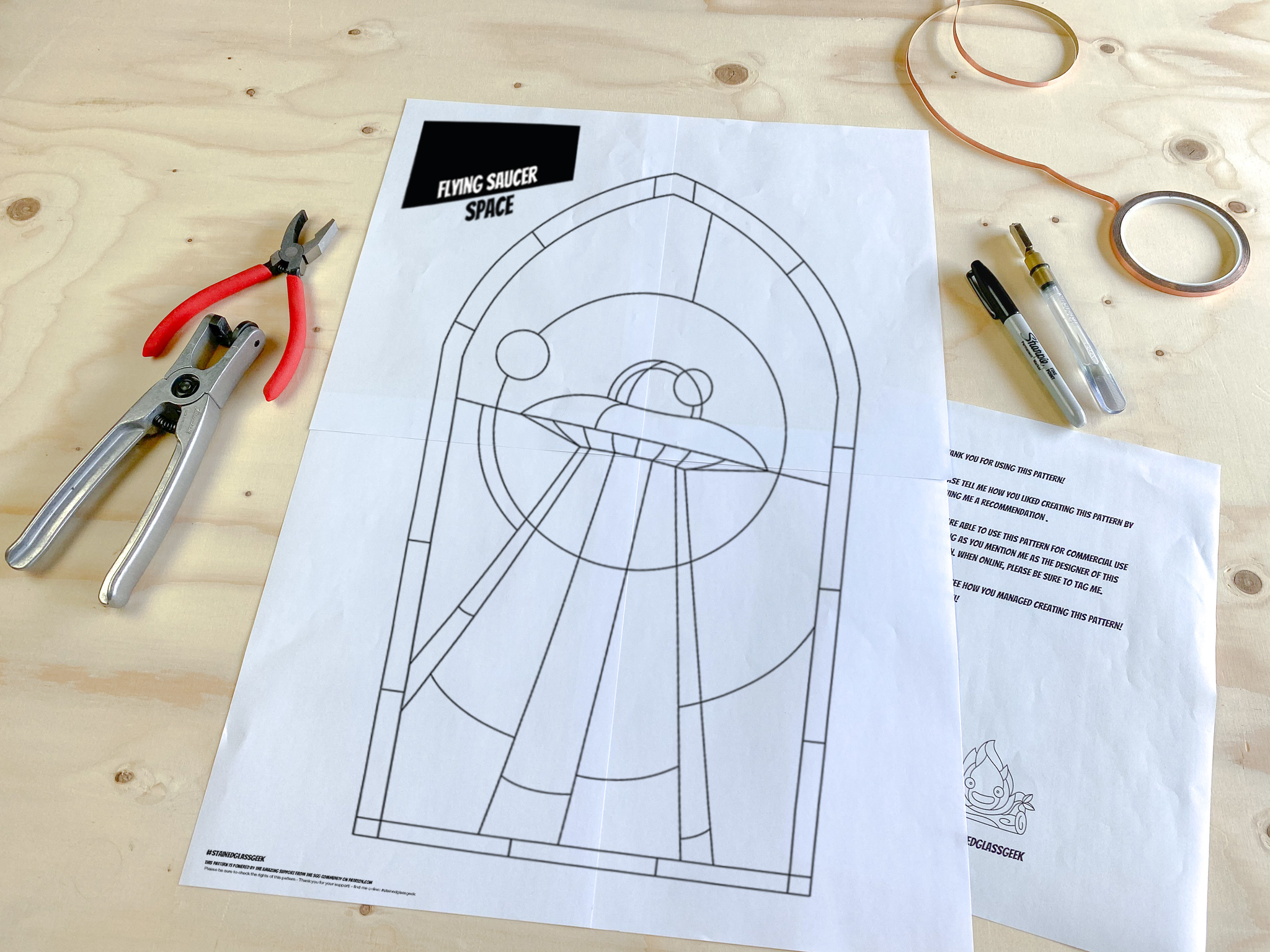 UFO Stained Glass Pattern - Digital Download